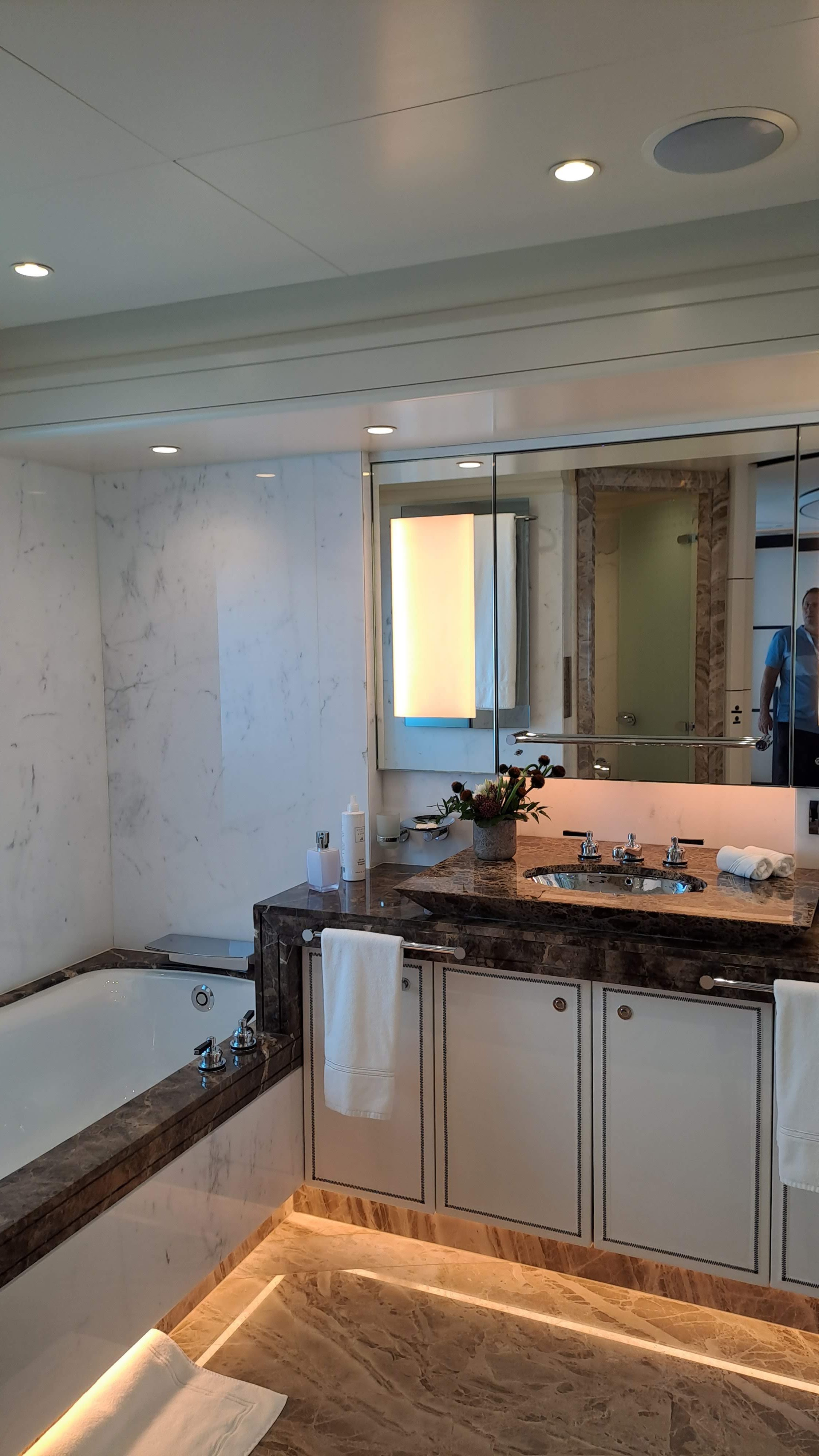 ORA - Ensuite Bathroom – Luxury Yacht Browser | by CHARTERWORLD ...